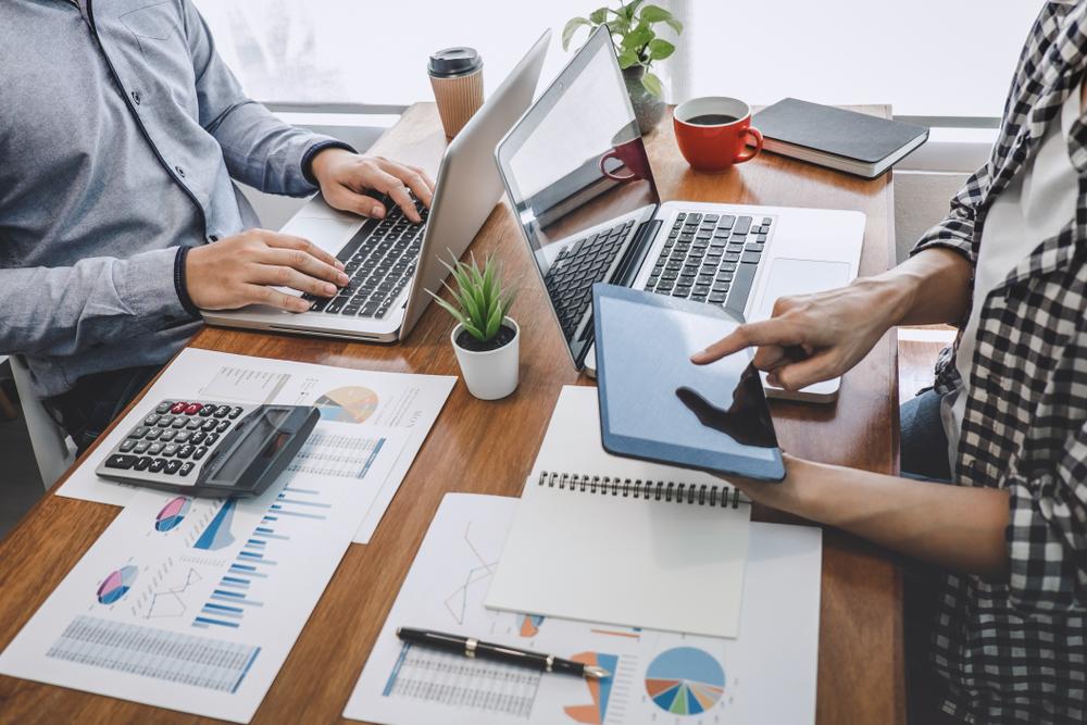 Enterprise Data and AI Infrastructure with Growth Visibility and ...